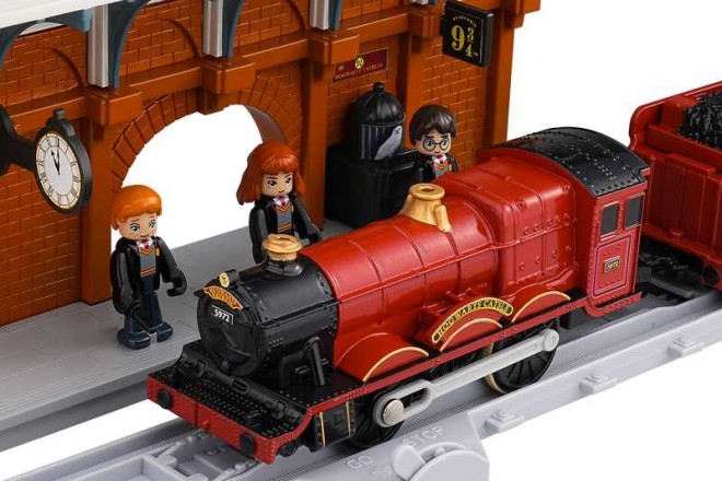 Plarail Hogwarts Express Brings the Magic of Platform 9¾ to Life ...