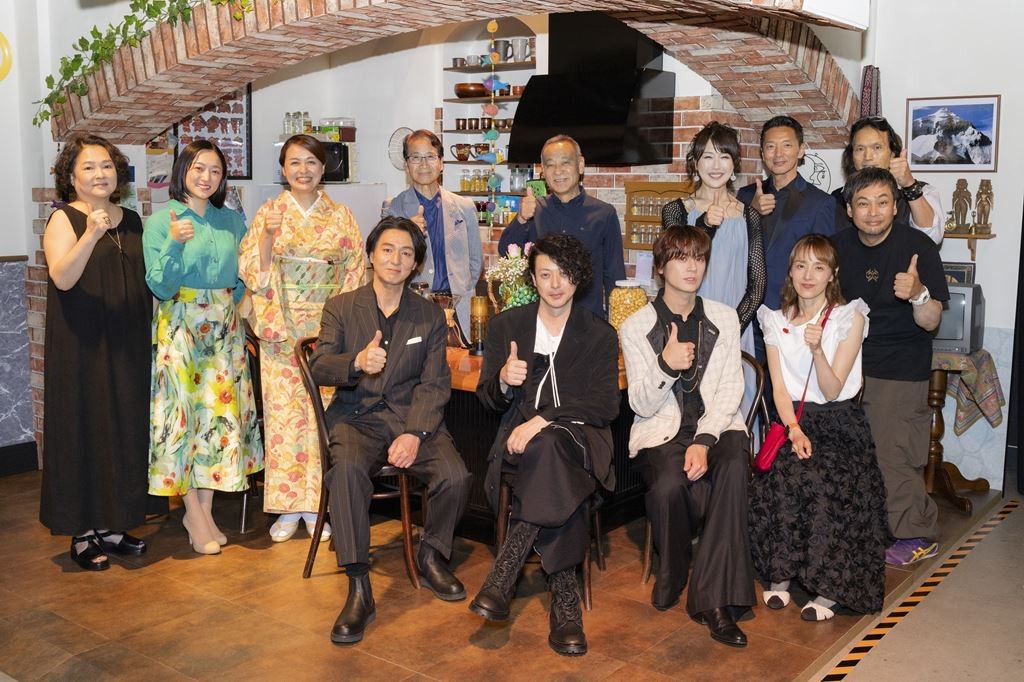 Original Cast of Kamen Rider Kuuga Reunites After 25 Years at Super ...