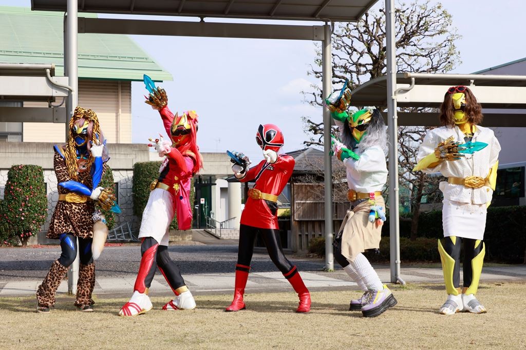 Gozyuger Episode 20 "Serious About Gyaru! Oto Changed Her Character ...