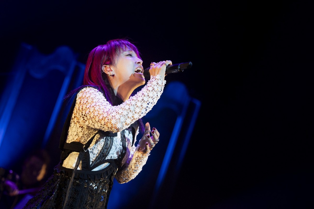 LiSA Performs Demon Slayer's New Theme Live for the First Time at Yuki ...